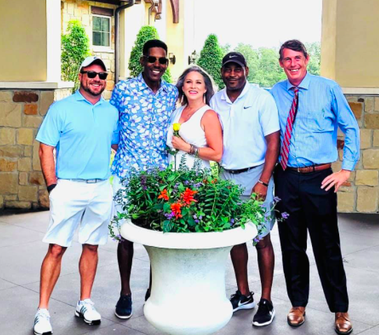 New Mahomes! Patrick's dad gets re-married (photos inside)