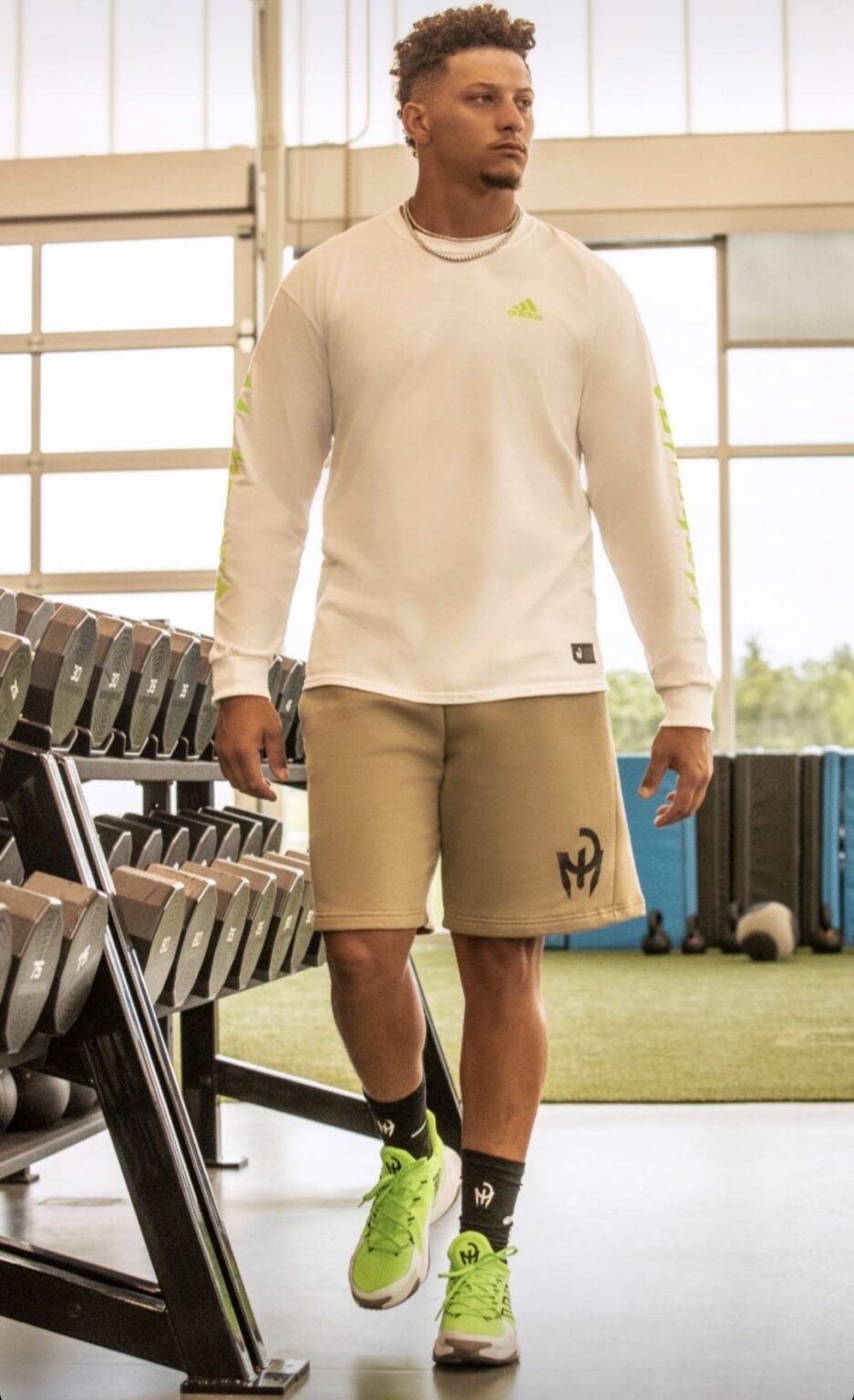 Mahomes models his new Adidas apparel & where you can order the shoes