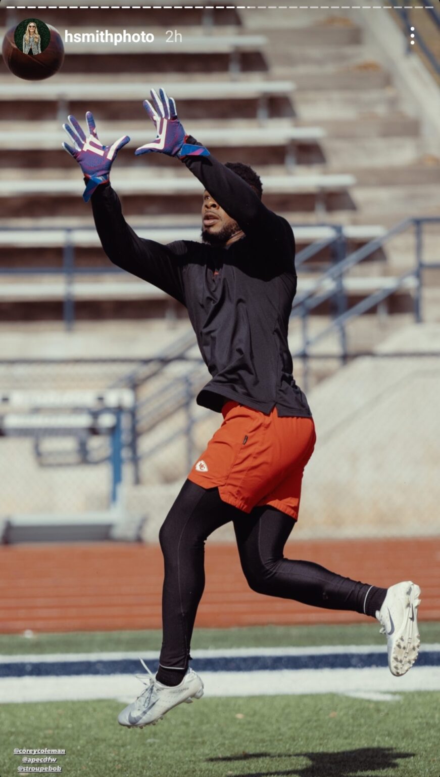 LOOK: Chiefs players flock to Texas to train w/ Mahomes & Bobby Stroupe