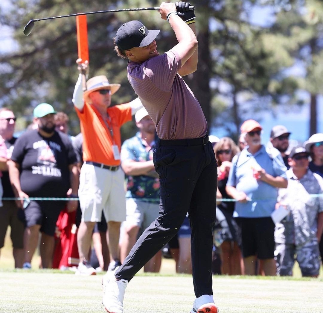WATCH: Patrick posts photos from his week of golf & Sterling plays