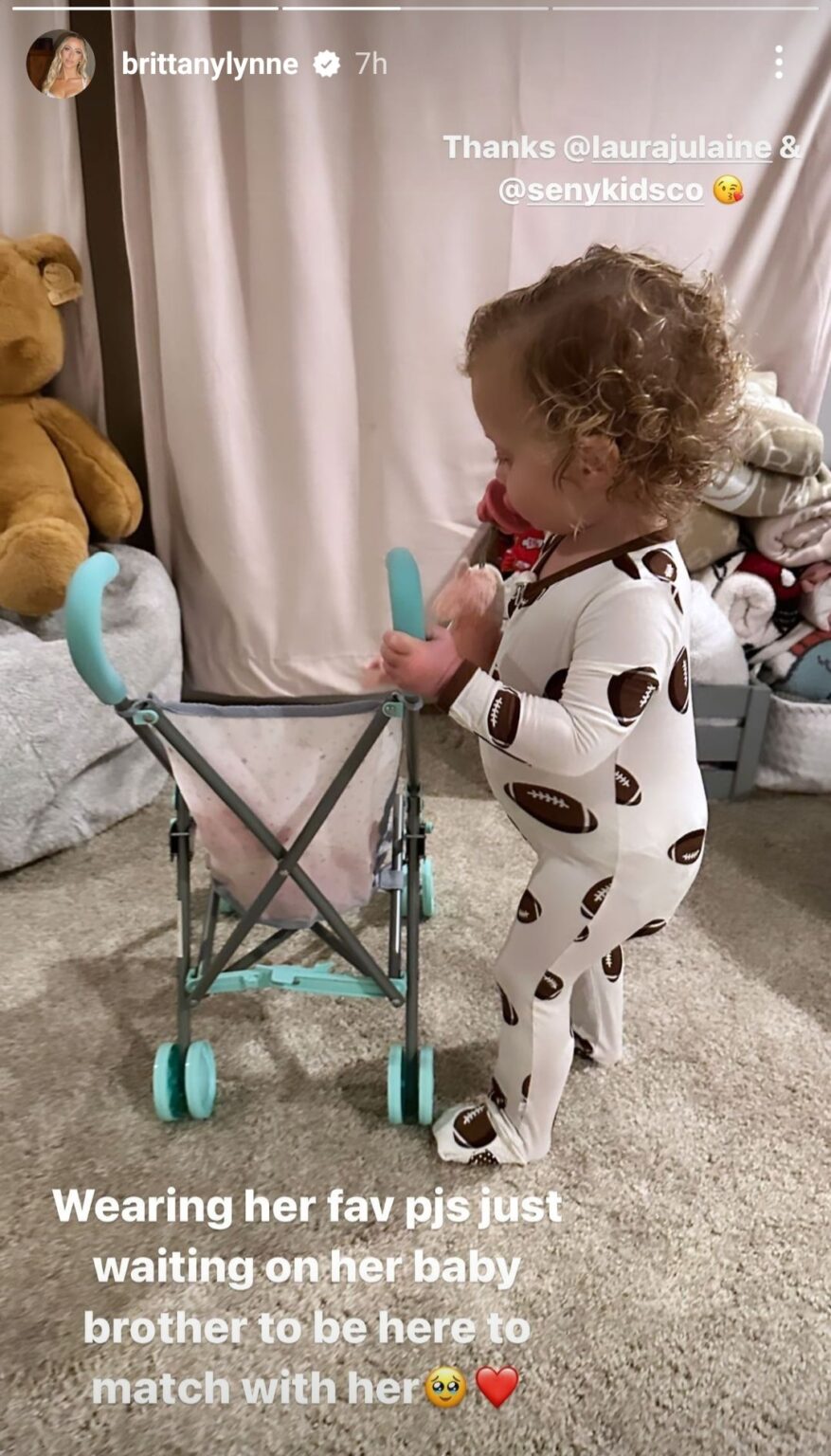 WATCH: Patrick chilling with his dog & Sterling in her football pj's