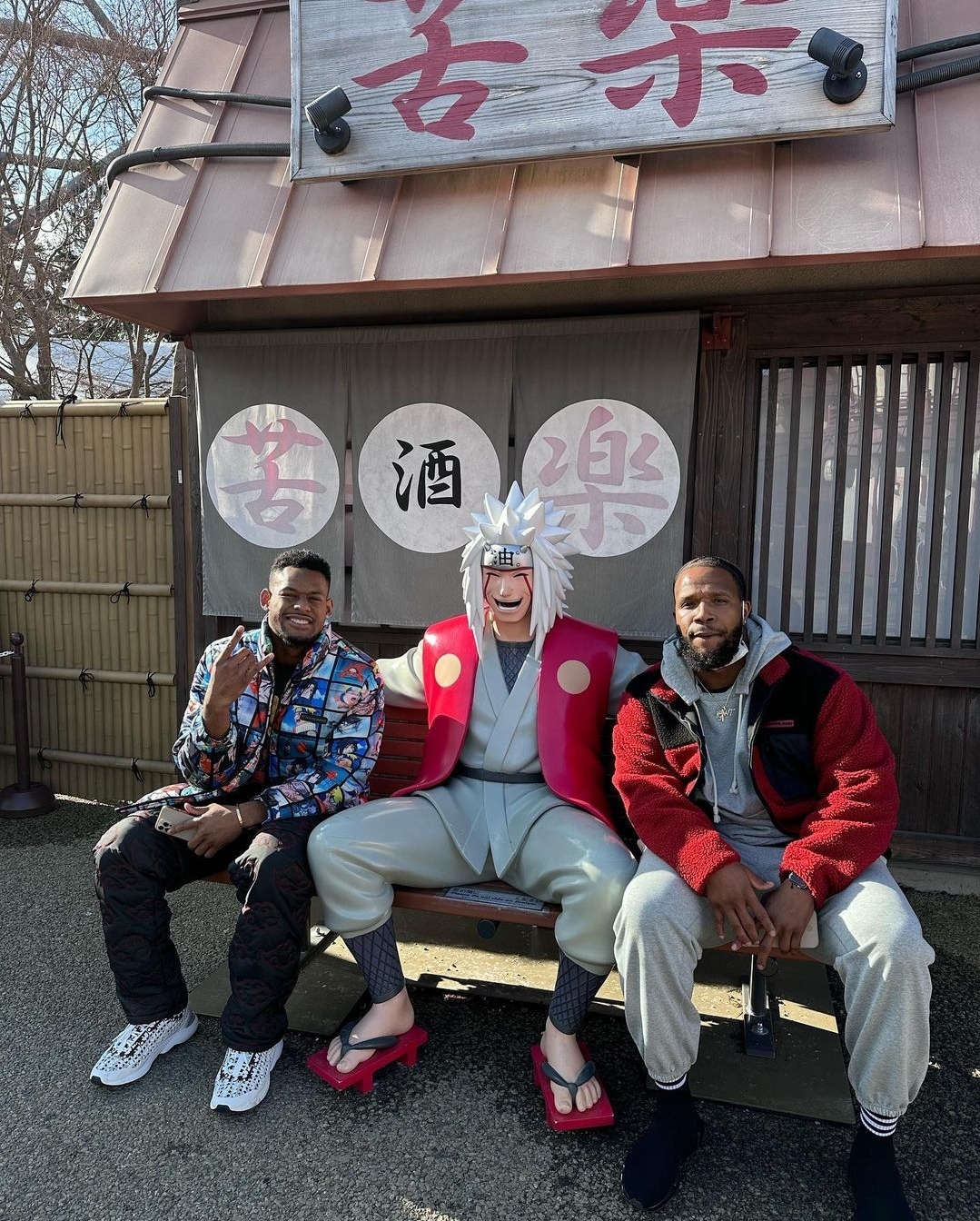 Look: Chiefs WR JuJu Smith-Schuster visits Japan for Anime Awards