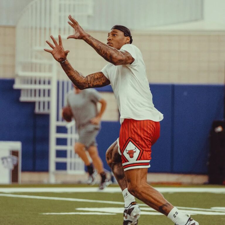 WATCH: Patrick & Travis are working with the boys (video & 20 pics)