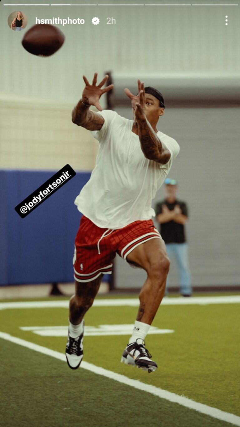 WATCH: Patrick & Travis are working with the boys (video & 20 pics)