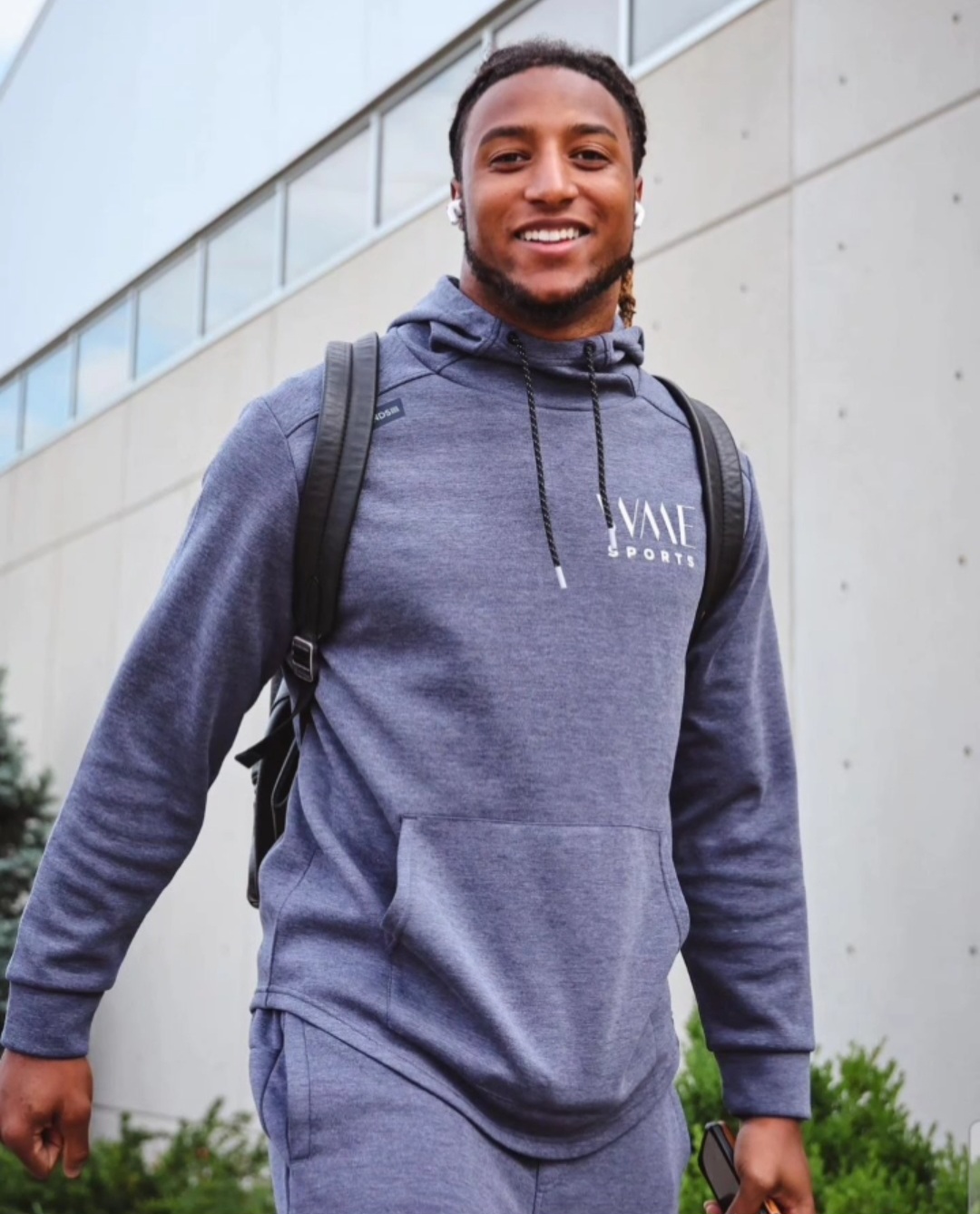 WATCH: Chiefs players arrive for OTA's (1 video/6 photos)